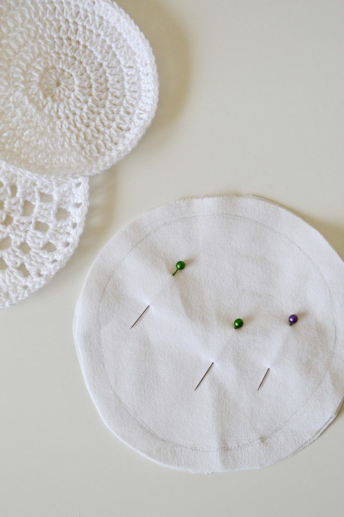 DIY crochet pincushion